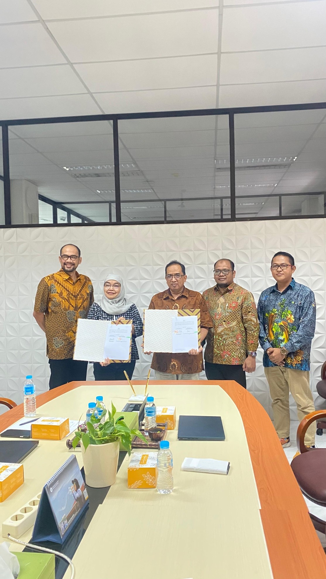 Fakultas Kehutanan UGM dan PT Daemeter Consulting Teken MoU Pengembangan SDM dan Pelatihan di ...
